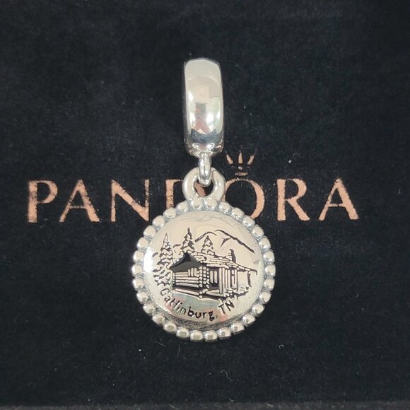 Pandora | Jewelry | Pandora Gatlinburg Tennessee Travel Exclusive ...